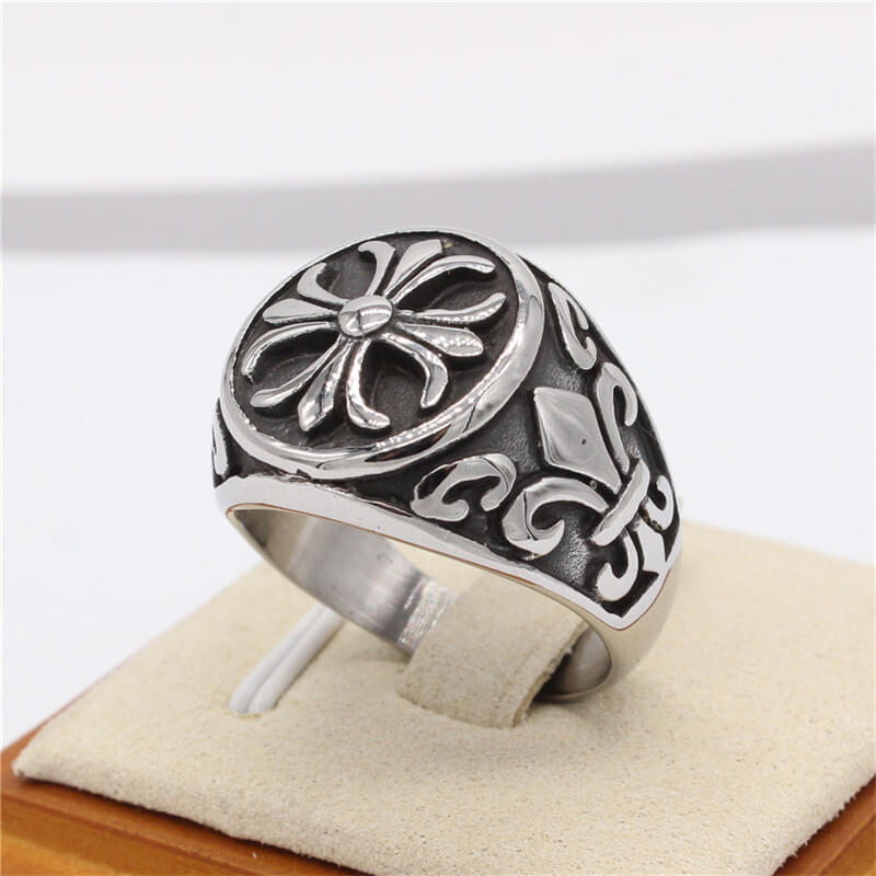 Vintage Cross Pattern Stainless Steel Ring - Rock & Spark